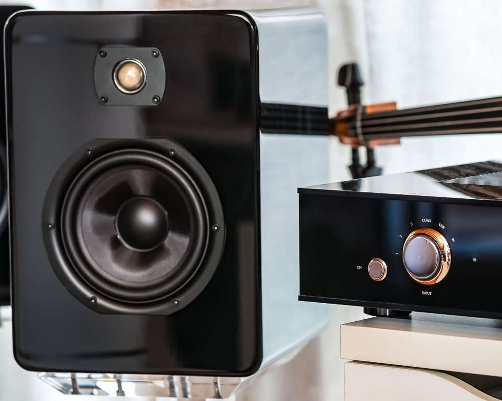 Eva speakers